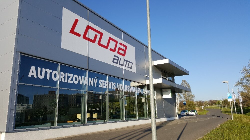 Louda: na nové auto si Češi počkají až rok | Autoklastr